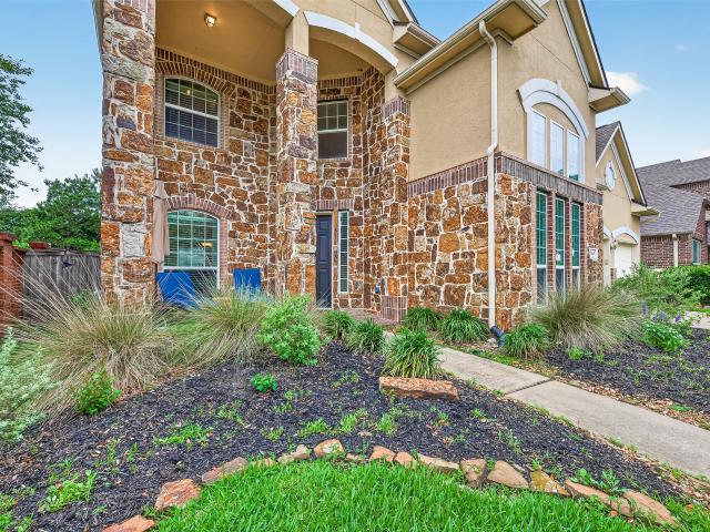 25646 Luna Vista Lane