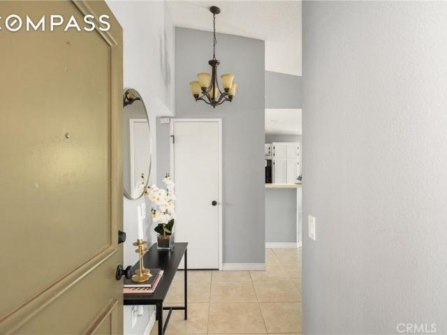2564 Avenida Del Vista P201, Corona, CA