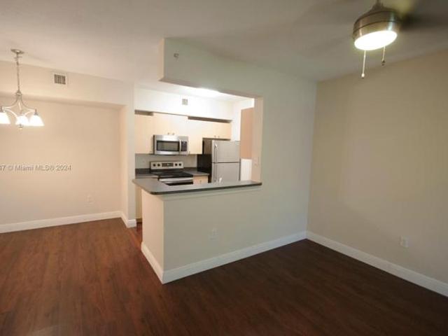 2564 Centergate Dr #206, Miramar, FL 33025