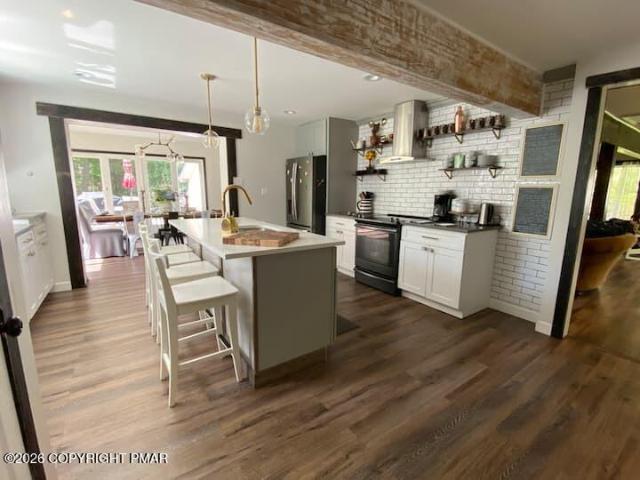2564 Country Club Drive