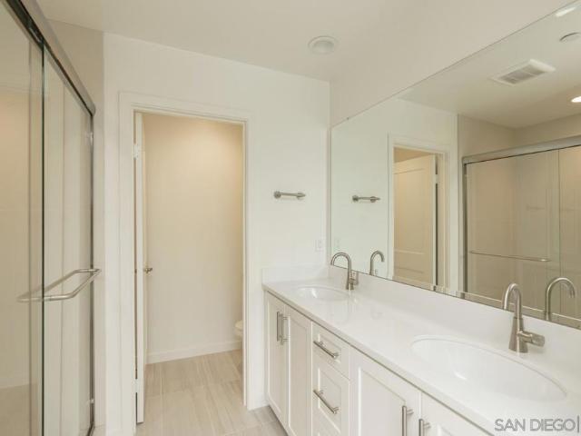 2564 Delphinium Ln