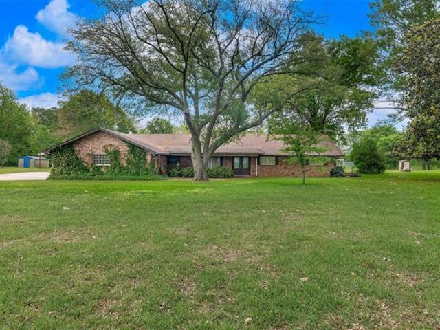 2564 Swan Lake Rd, Bossier City, LA 71111