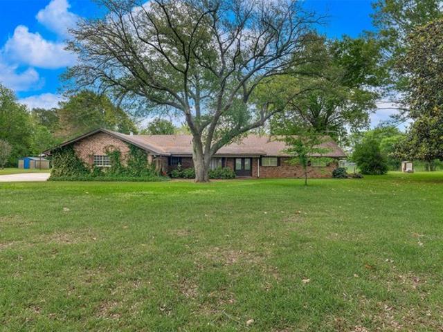 2564 Swan Lake Rd, Bossier City, LA 71111