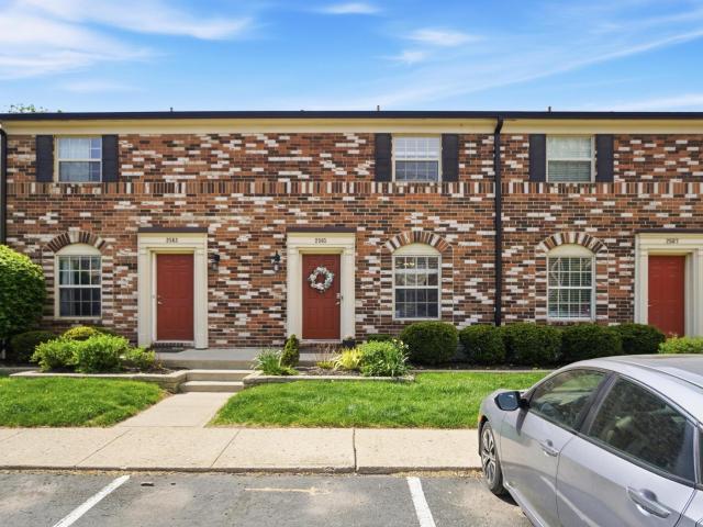 2565 Olde Hill Court S # B