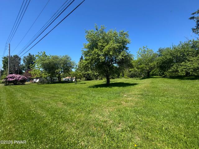 2565 Easton Turnpike