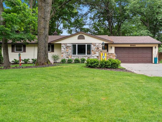 2565 hazelwood lane