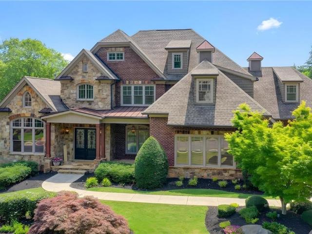 2565 Hermitage dr Drive