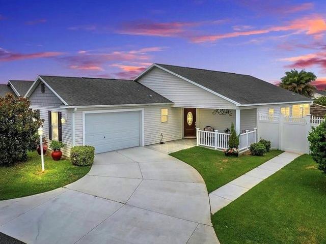2565 Lindewood St, The Villages, FL 32163