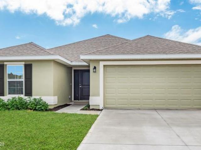 2565 Roygaris St, Palm Bay, FL 32907