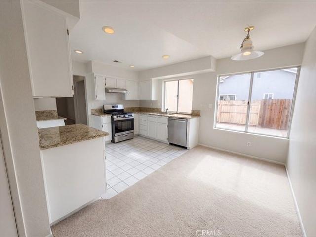 2565 W Fairview Dr, Rialto, CA 92377