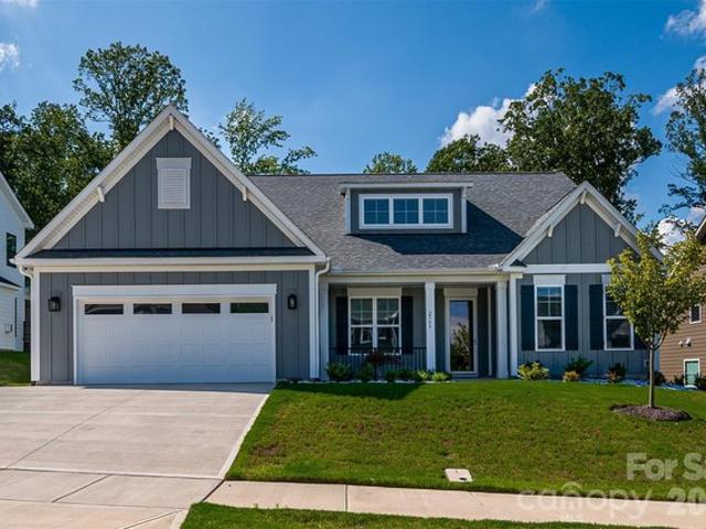 2566 NW Red Hill St, Concord, NC 28027