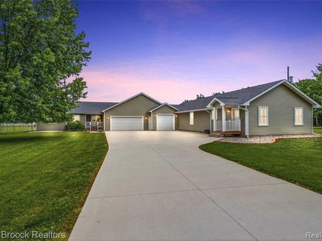 2566 N 5 Mile Rd, Lincoln, MI 48642
