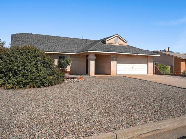 2566 Diamond Peak Dr NE, Rio Rancho, NM 87144
