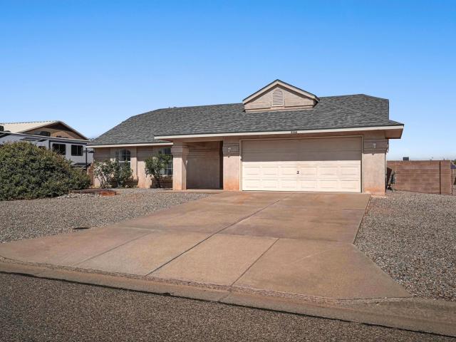 2566 Diamond Peak Drive NE