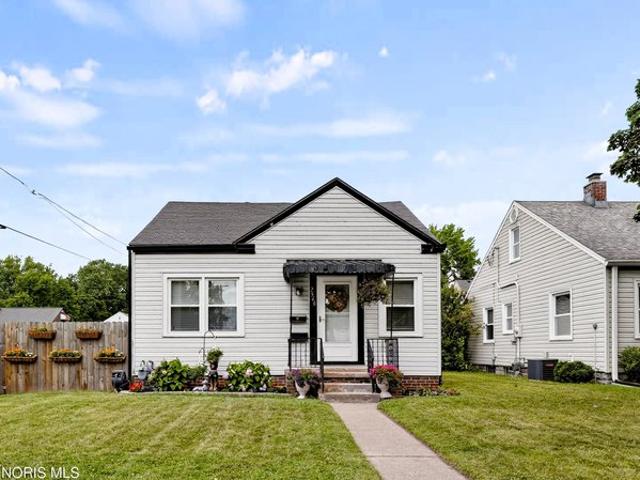 2566 Ivy Pl, Toledo, OH 43613