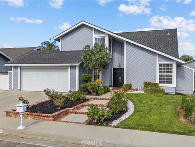 25676 Lochmoor Rd, Valencia, CA 91355