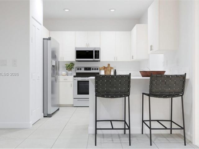 2567 SE 25th Ter, Homestead, FL 33035 | MLS #A11990 | Compass