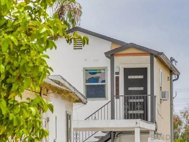 2567 69 L St, San Diego, CA 92102