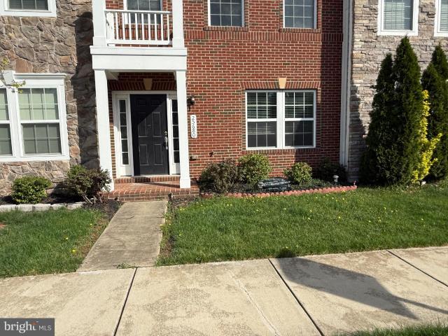 25680 Pleasant Valley Rd, Chantilly, VA 20152 | MLS #VALO2120