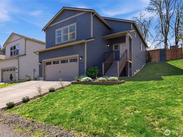25681 NE School House Pl, Kingston, WA 98346