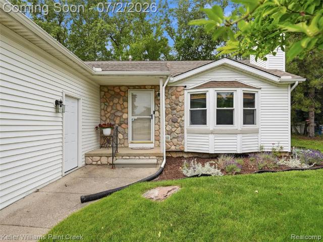 25689 Peppertree Lane