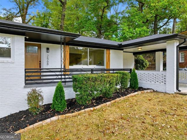 2568 Fontaine Circle
