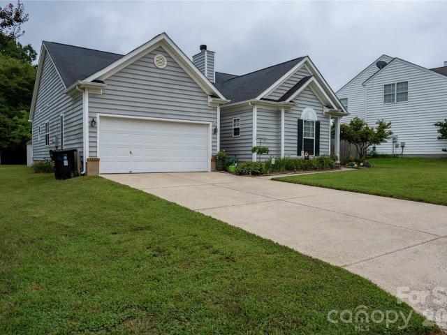 2568 Governors Pointe Court NE