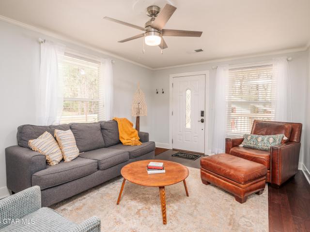 2568 Raymond Williams