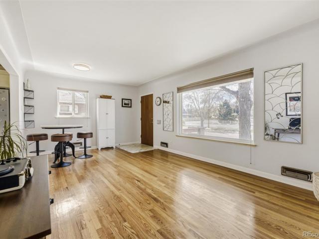2568 S Zurich Court