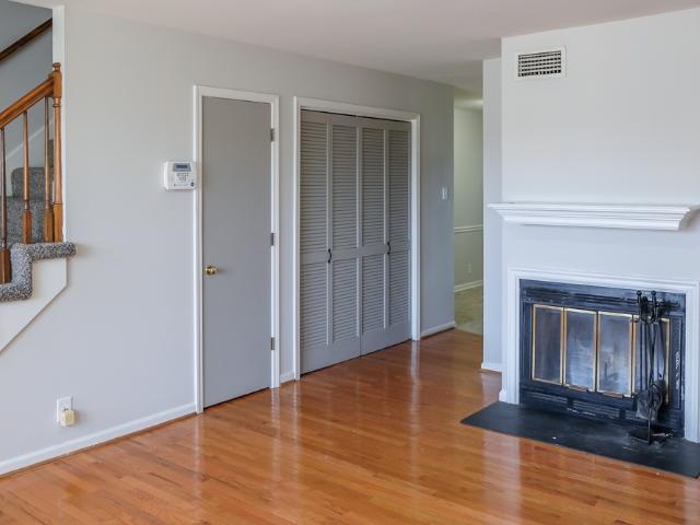 2568 Willowbranch Dr