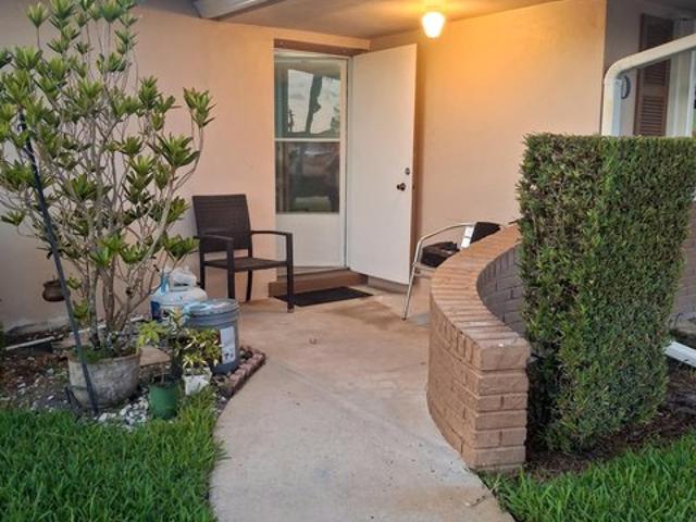 2569 Dudley Dr W Apt D, West Palm Beach, FL 33415