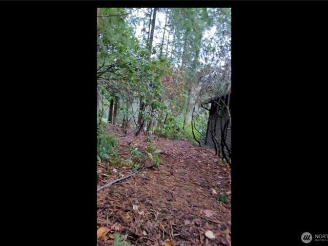 25601 SE 30th St N, Sammamish, WA 98075