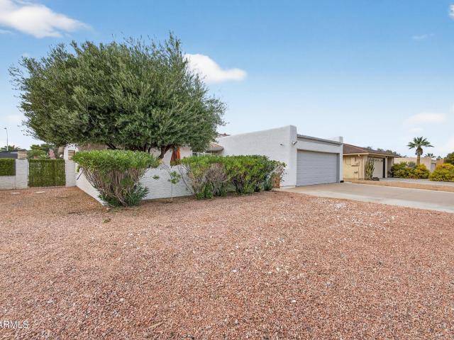 25608 s pinewood drive
