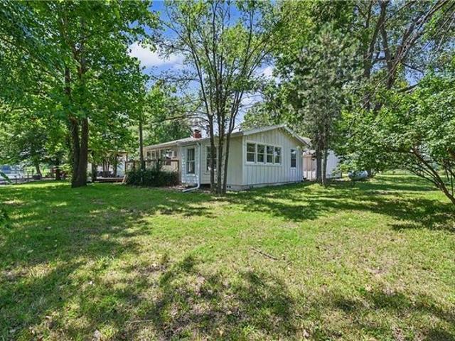 25609 S Lake Annette Rd, Freeman, MO 64746