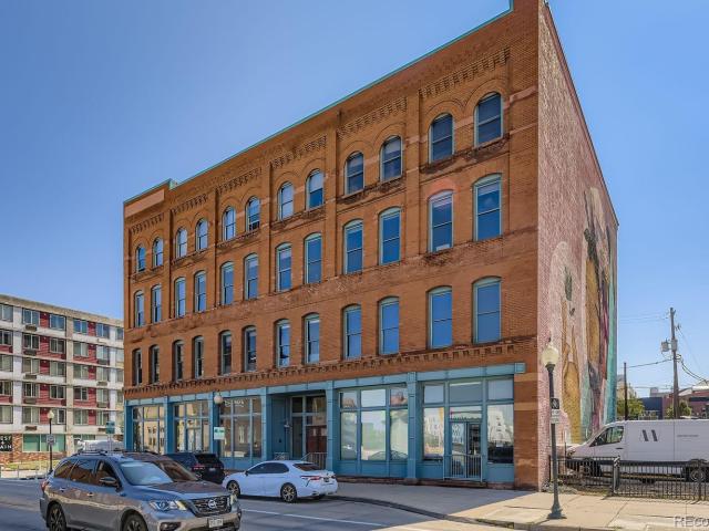 2560 Blake Street # 205