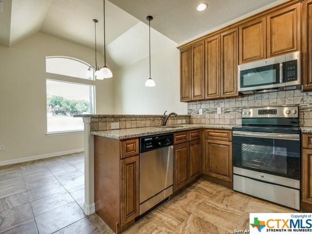 2560 Puter Crk Rd, 2 beds, 2 full baths