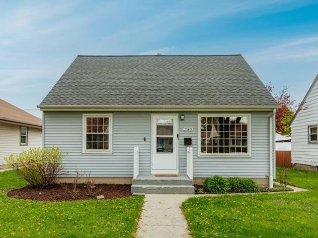 2560 S 64th St, Milwaukee, WI 53219