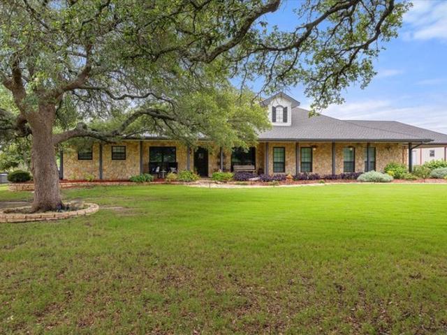 2560 Shady Oaks Cir, Glen Rose, TX 76043
