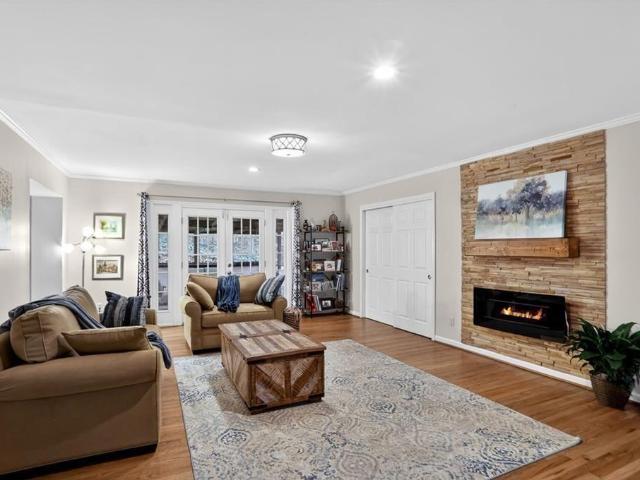 2560 Skyland Trail NE