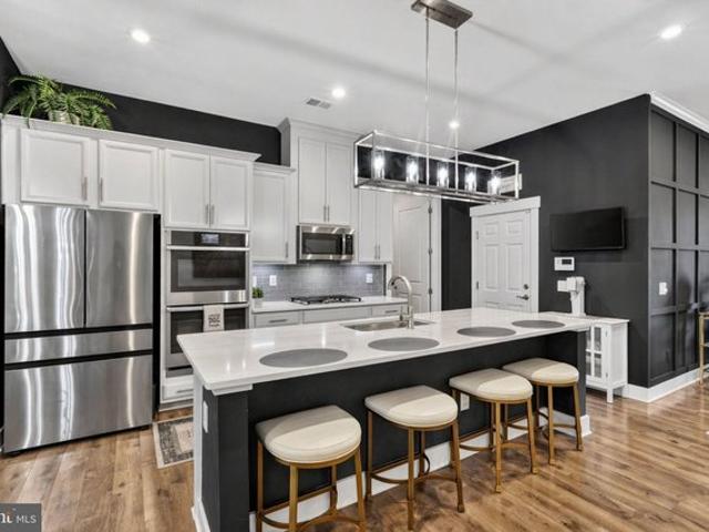 25614 Preston Park Ter, Chantilly, VA 20152