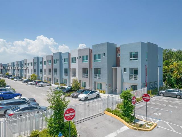 2561 NE 193rd St, Unit 1107, Miami, FL 33180 | MLS #A11976 | Compass