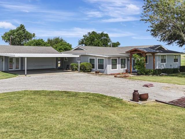 2561 County Road 248, Valley View, TX 76272