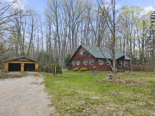2561 E Johnson Rd, Lake City, MI 49651