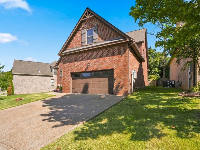 2561 Hessey Pass