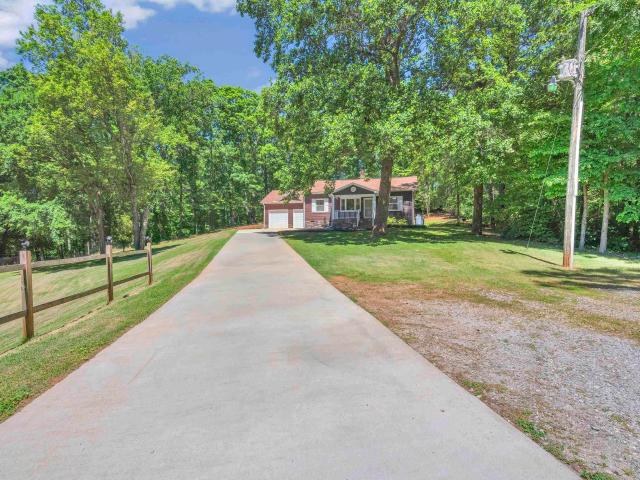 2561 Whitestone Road