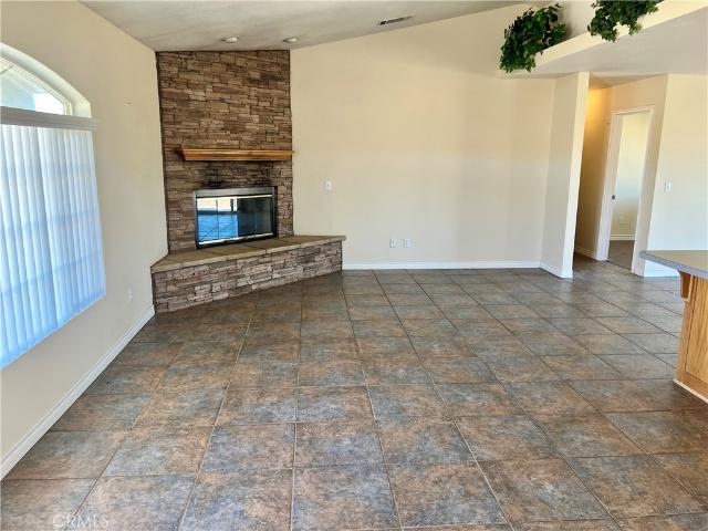25625 Rancho St, Apple Valley, CA 92308 | MLS #PW26022 | Compass