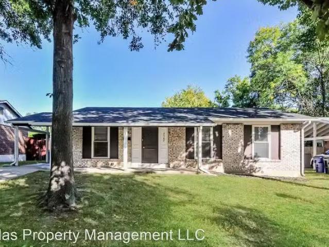 2562 Auburnhill Court 2562 Auburnhill Ct