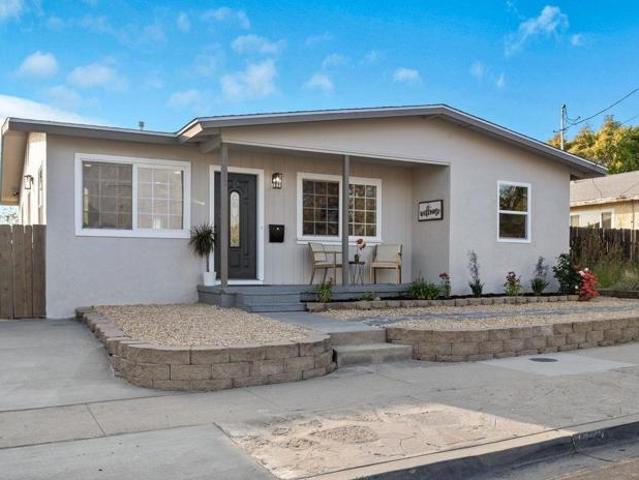 2562 Baily, San Diego, CA 92105