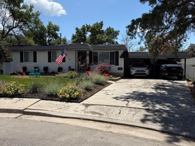 2562 E Dolce Vita Ct S, Cottonwood Heights, UT 84121