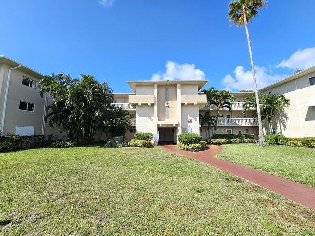 2562 Garden Dr N Apt 202, Lake Worth Beach, FL 33461